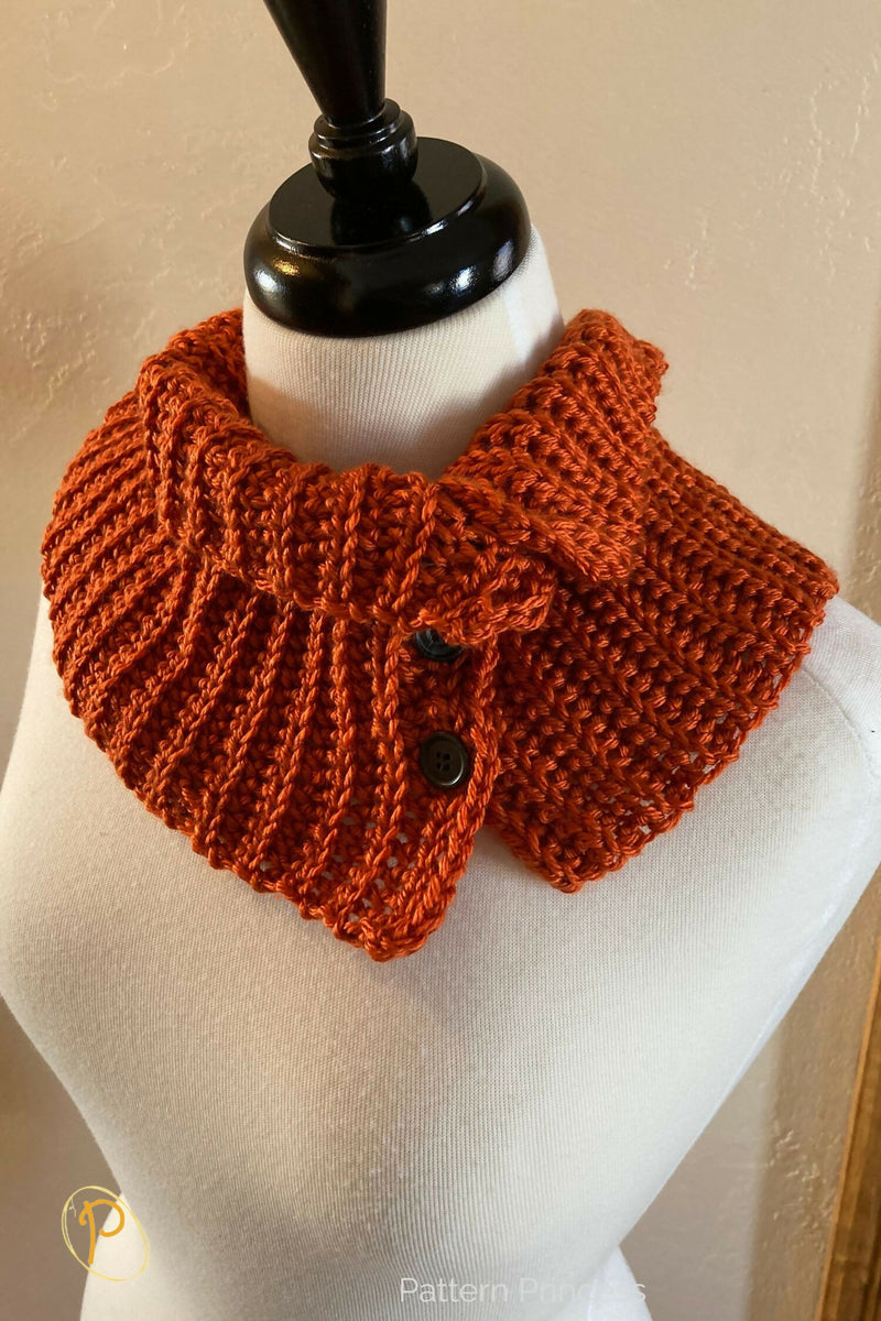 Classic Everyday Buttoned Cowl (Crochet) – Lion Brand Yarn