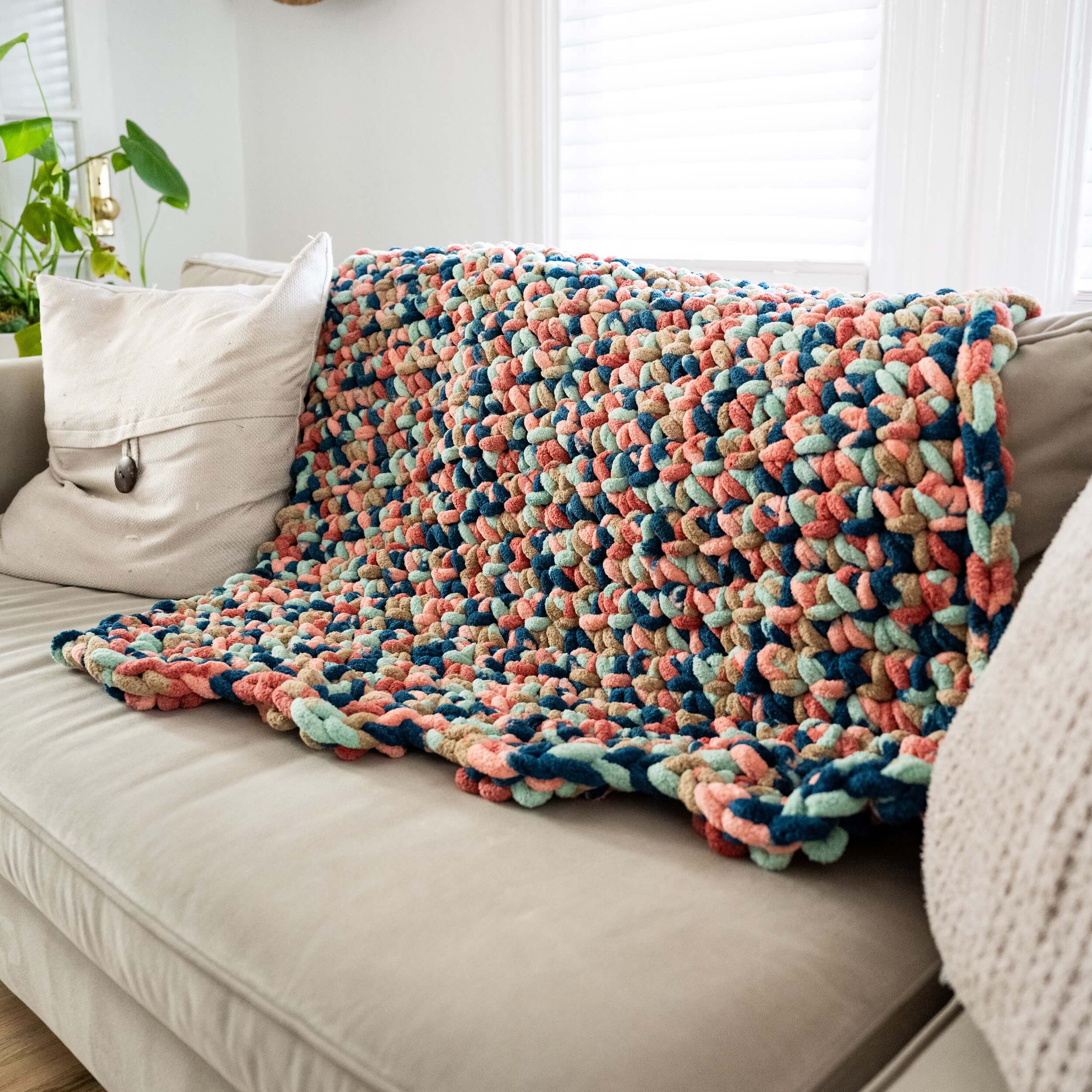 Cover Story™ Thick & Quick® Yarn – Lion Brand Yarn