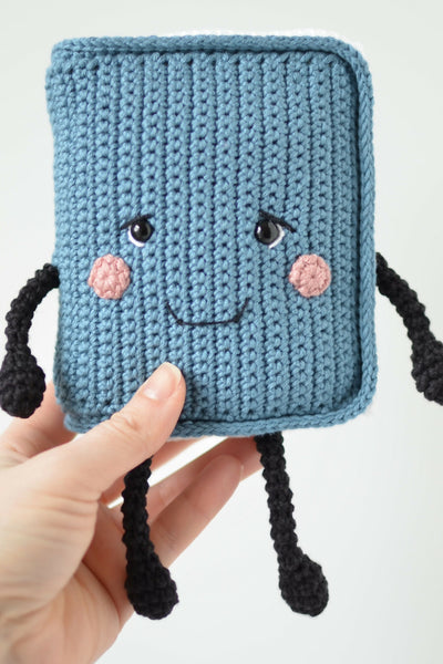 Jean-Luc the Book (Crochet) – Lion Brand Yarn