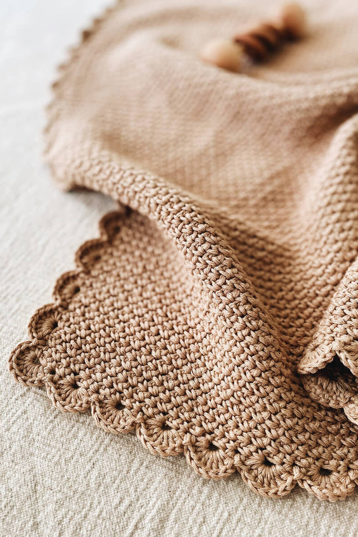 Crochet Kit - Acorn Blanket – Lion Brand Yarn