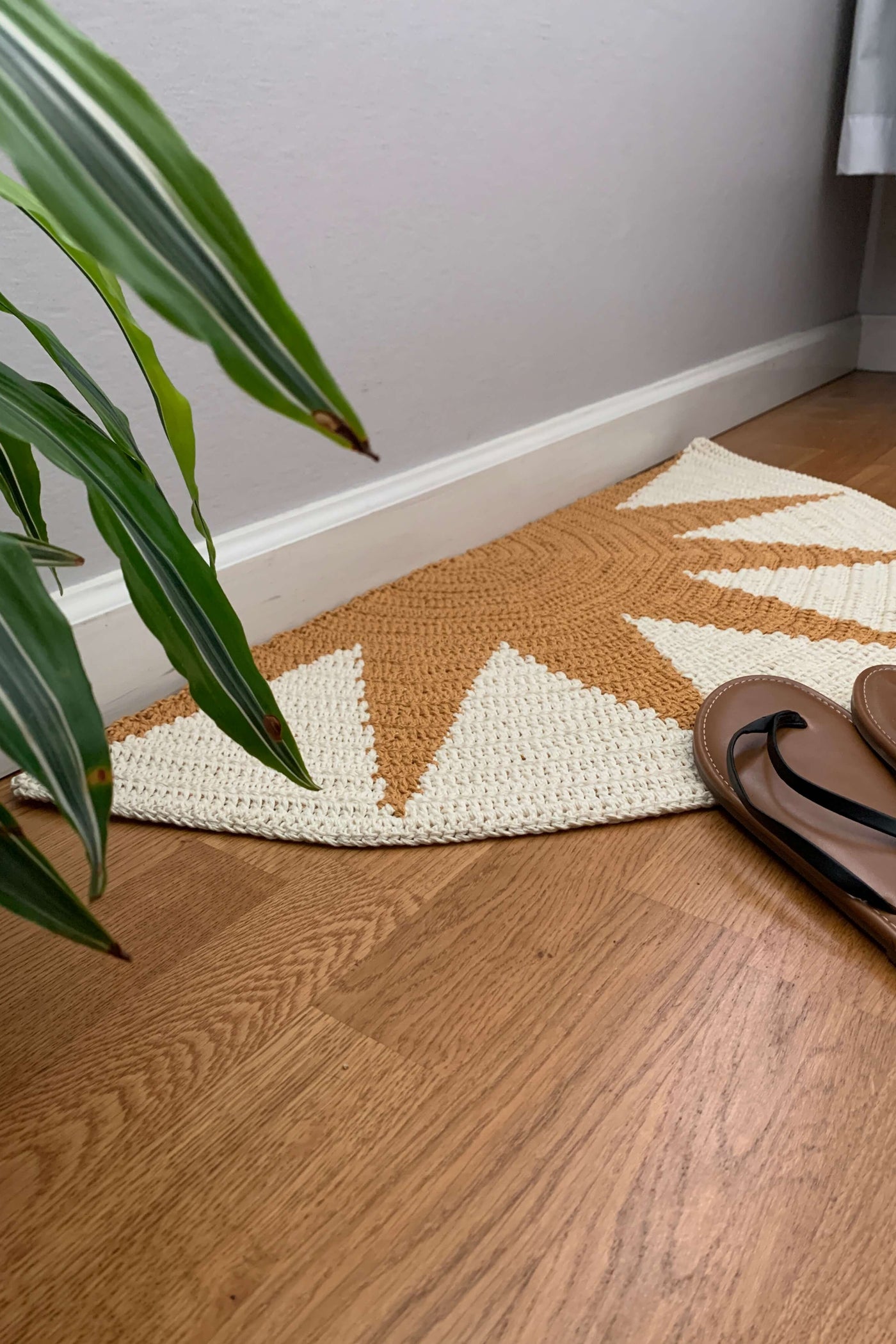 Crochet Kit - The Elio Rug – Lion Brand Yarn