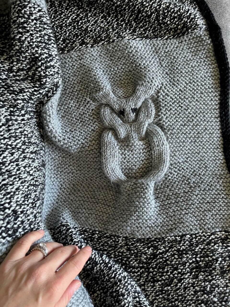 Knit Kit - Owl Blanket – Lion Brand Yarn