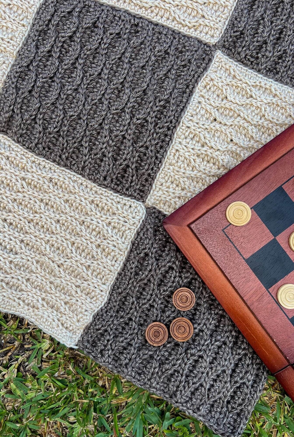 Crochet Kit - Checkerboard Picnic Blanket – Lion Brand Yarn