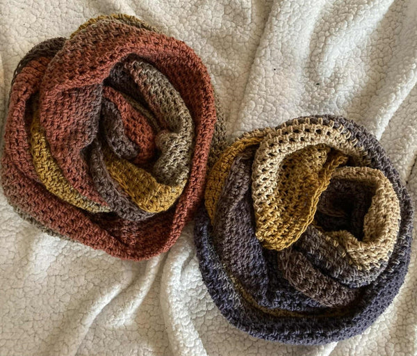 Crochet Kit - Sugar Shack Infinity Cowl – Lion Brand Yarn