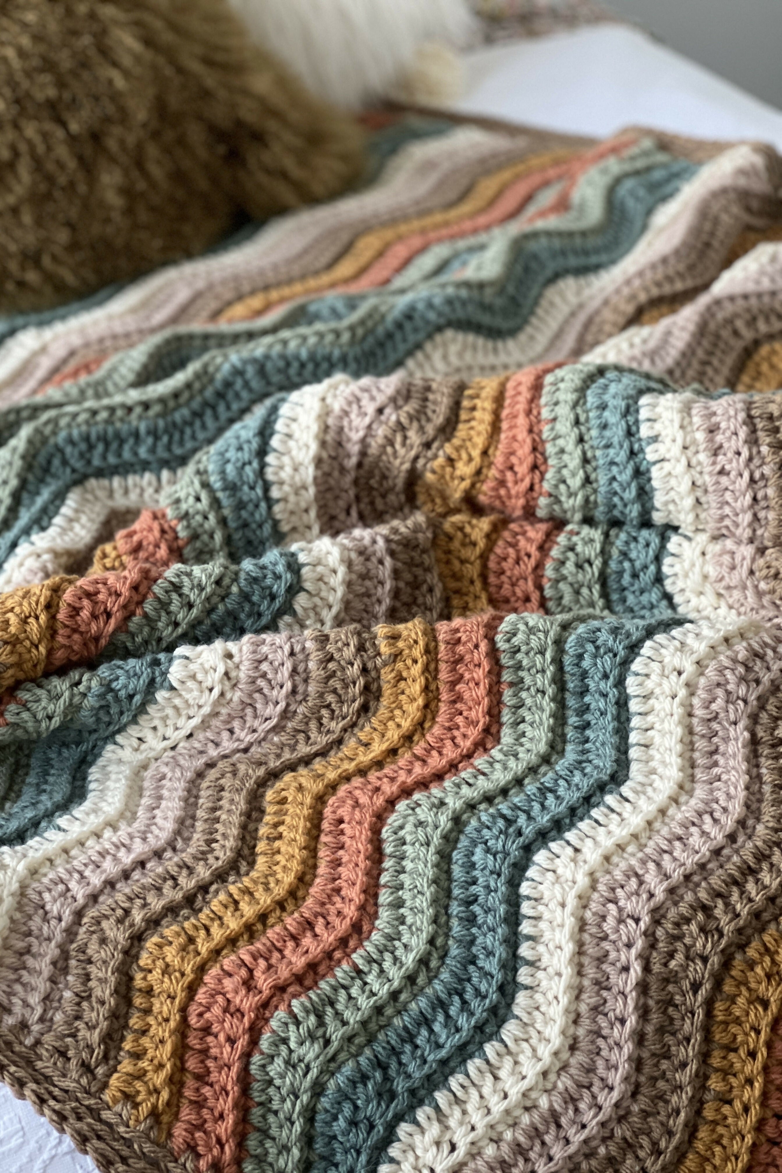 Ripple Rainbow Blanket (Crochet) – Lion Brand Yarn