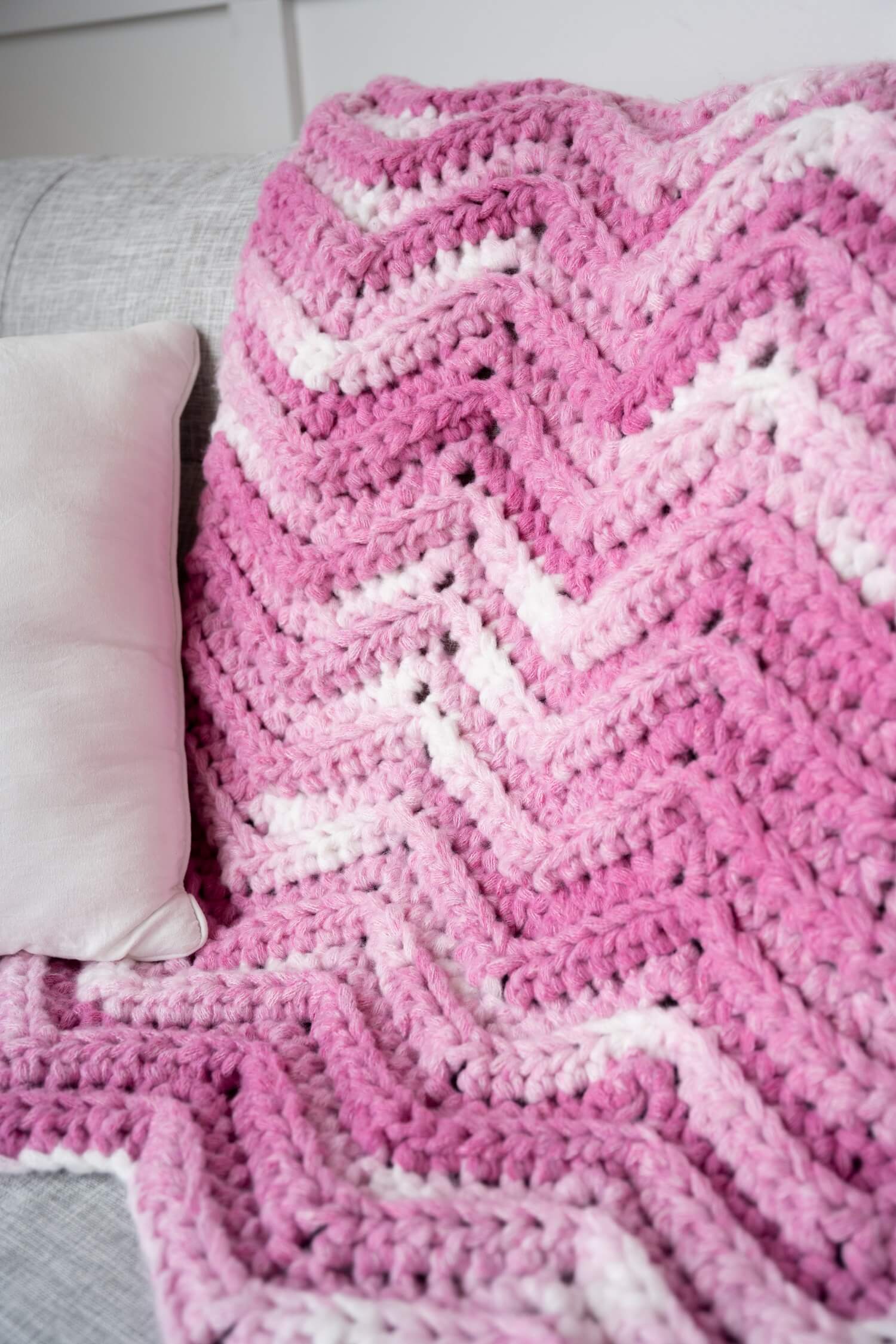 Ripple Throw (Crochet) – Lion Brand Yarn