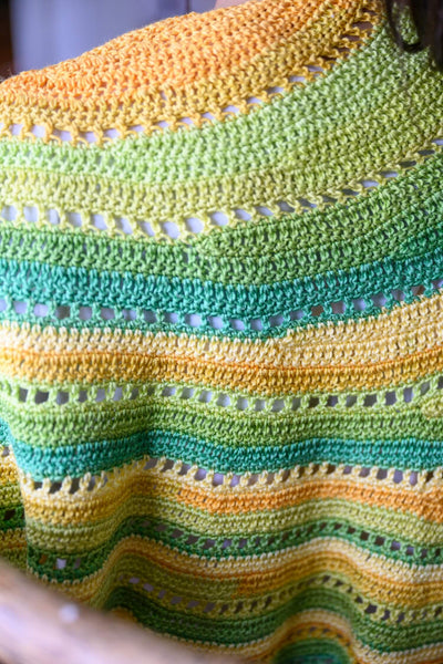 Crescent Eyelet Shawl (Crochet) – Lion Brand Yarn