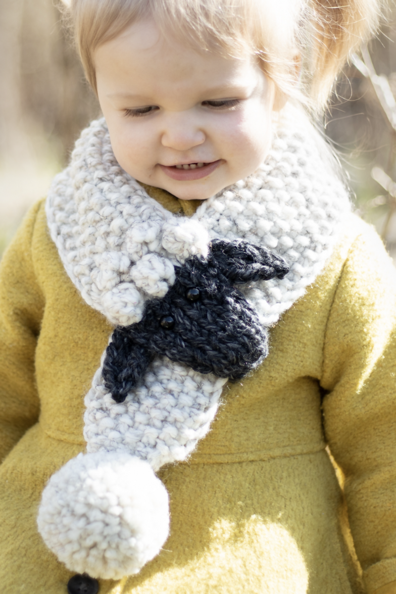 Black Sheep Scarf (Knit) – Lion Brand Yarn