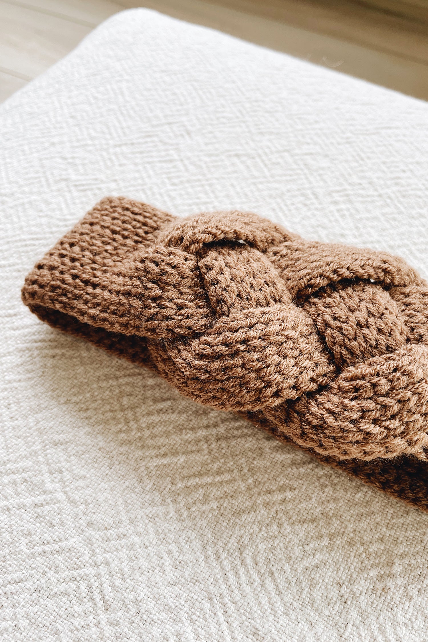 Elliot Ear warmer (Crochet) – Lion Brand Yarn