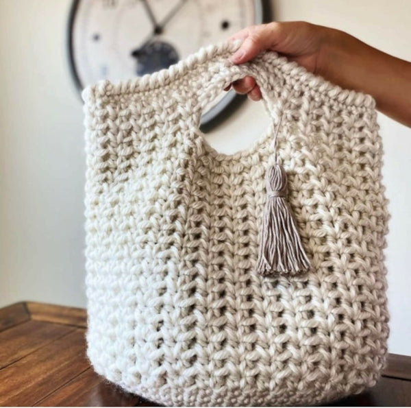 The Sutton Bag in Two Sizes (Crochet) – Lion Brand Yarn
