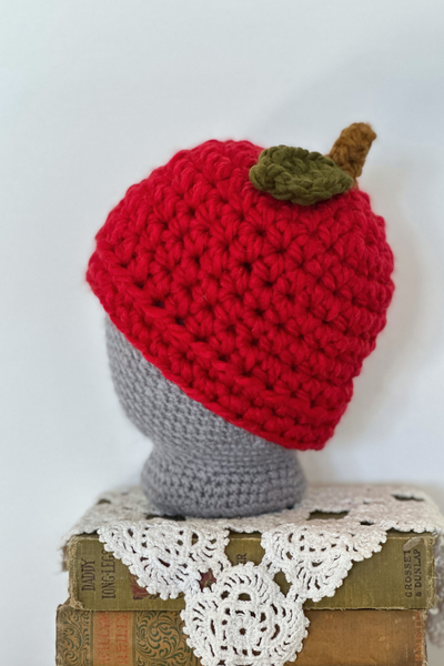 Penrose Apple Hat (Crochet) – Lion Brand Yarn