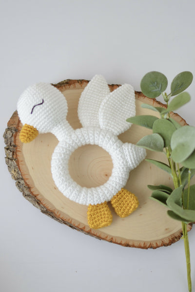 Duck Teething Ring – Lion Brand Yarn