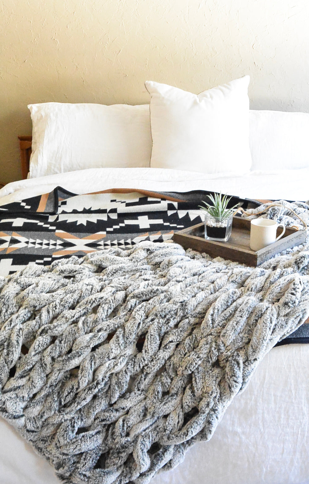 Knit Kit - Yooge Big Fur Knit Throw – Lion Brand Yarn