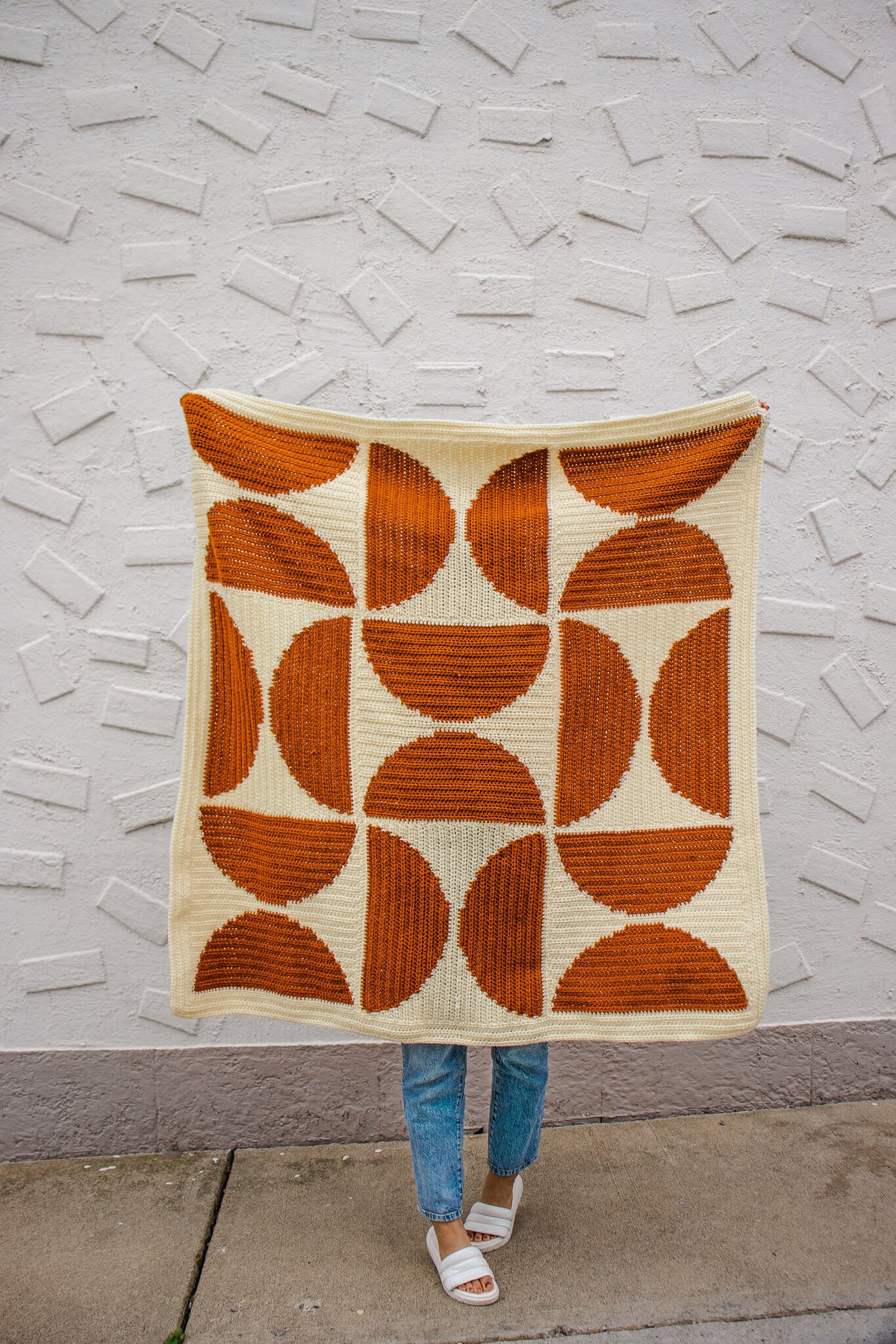 Crochet Kit - MCM Throw Blanket – Lion Brand Yarn