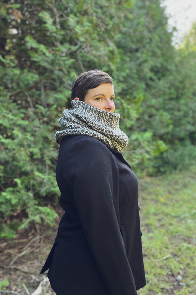 Crochet Kit - Verso Cowl – Lion Brand Yarn
