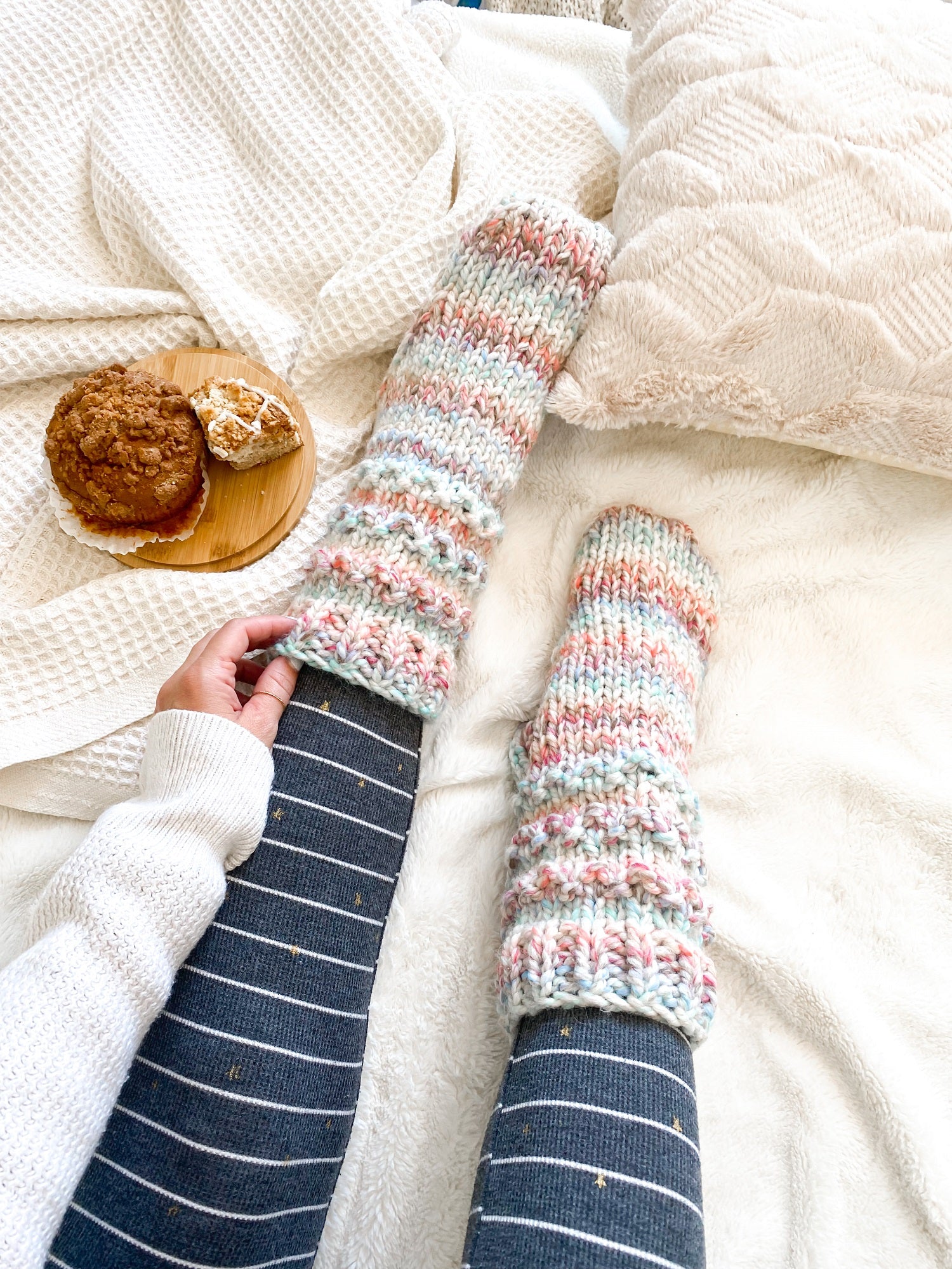 Knit Kit - Cozy Toes Slippers – Lion Brand Yarn