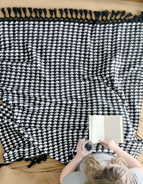 Crochet Kit - The Tobyn Throw – Lion Brand Yarn