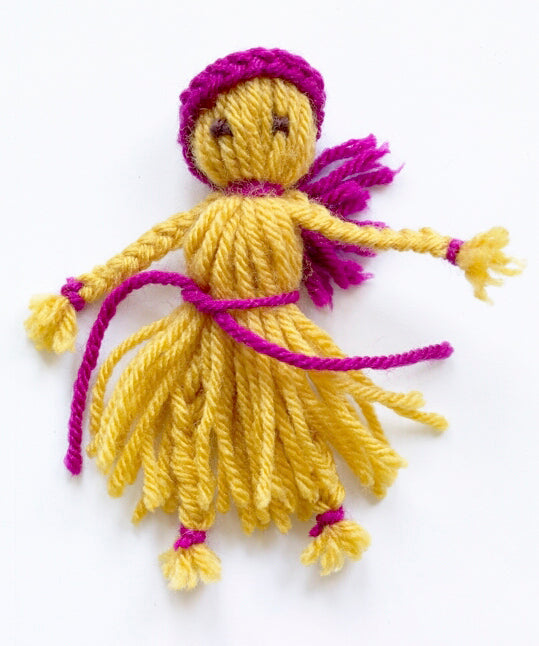 Nora Doll Pattern (Crafts) – Lion Brand Yarn