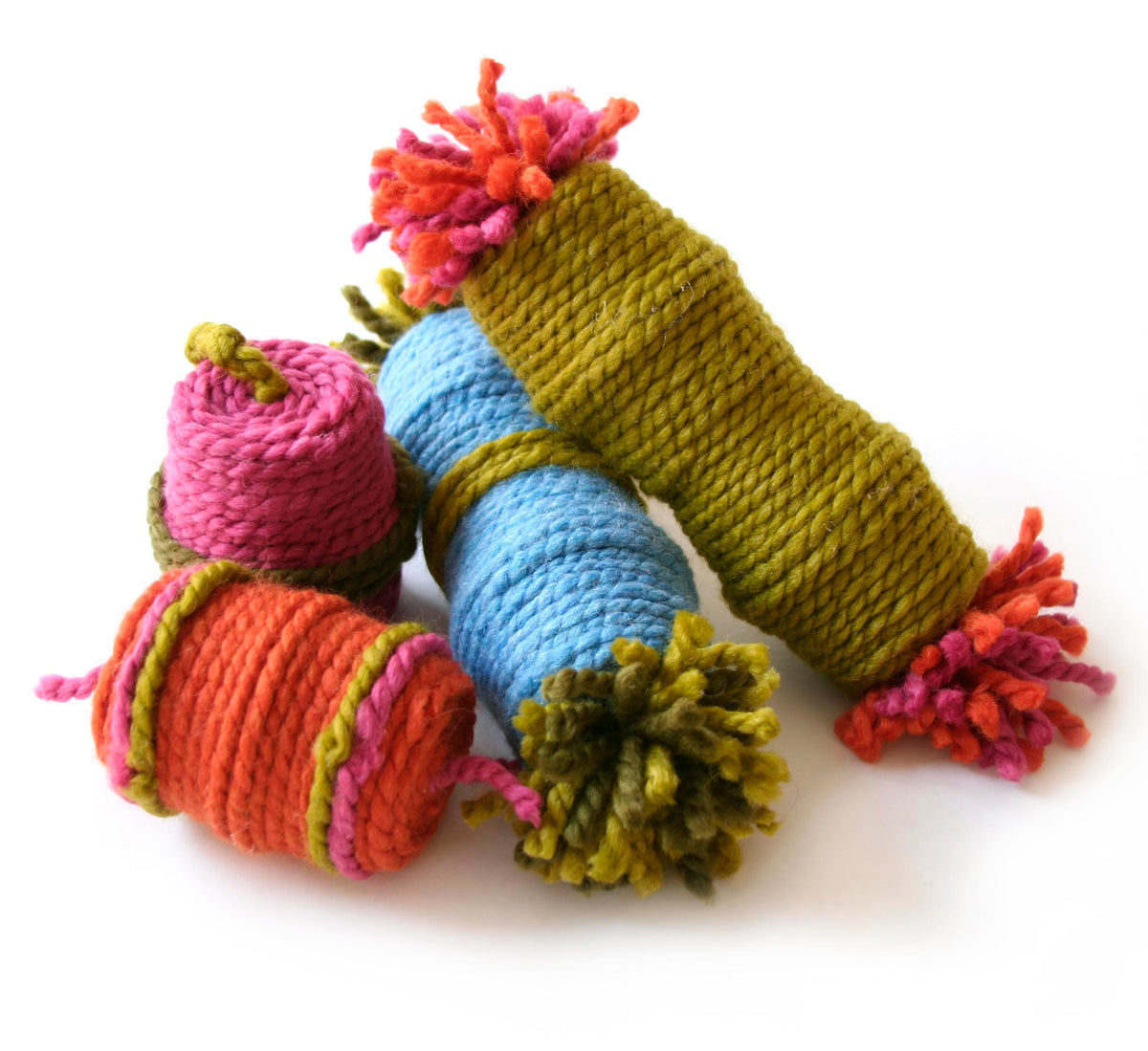 Shake Shakes II Pattern (Crafts) – Lion Brand Yarn