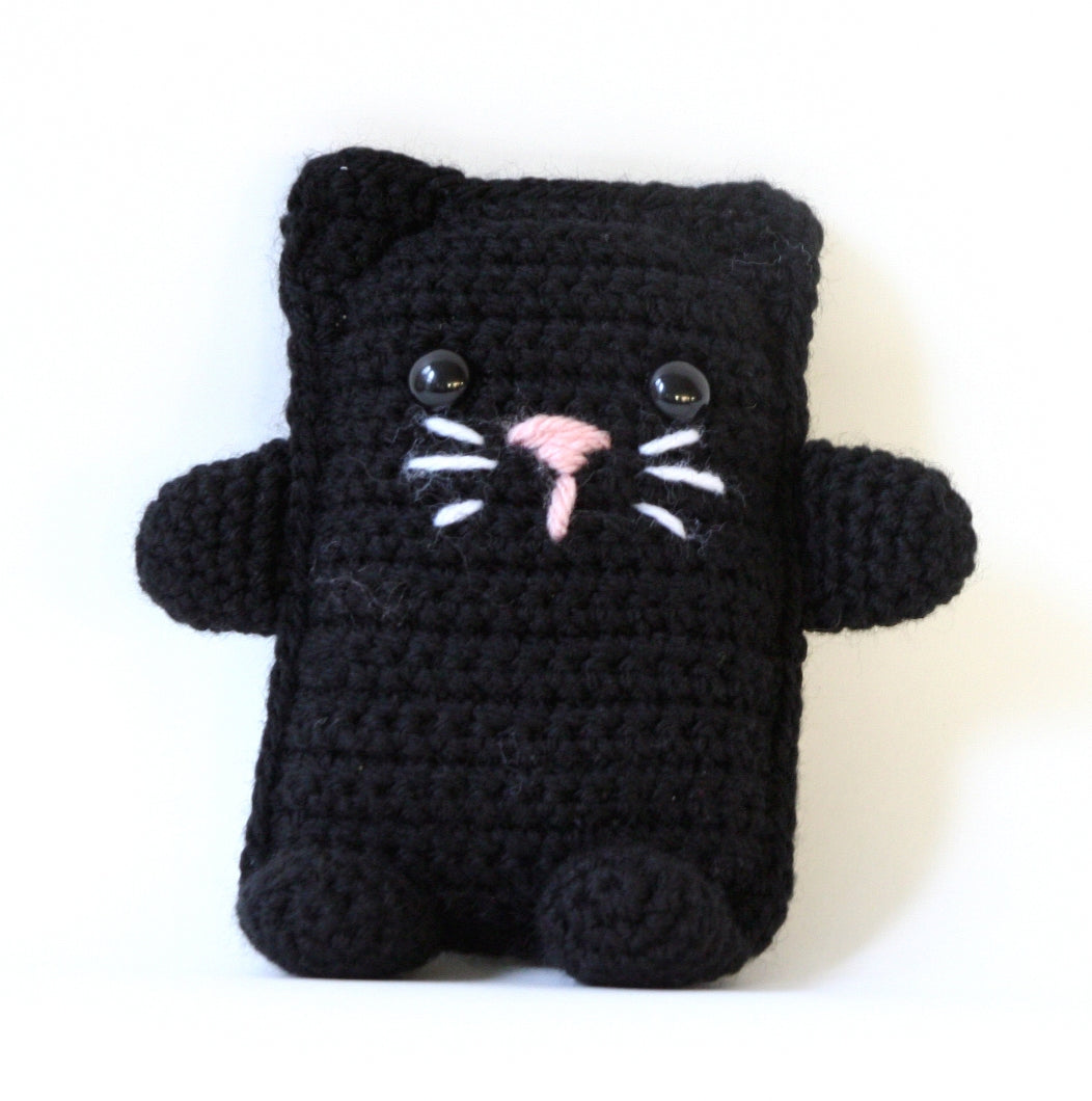 Amigurumi Cat Pattern (Crochet) - Version 1 – Lion Brand Yarn