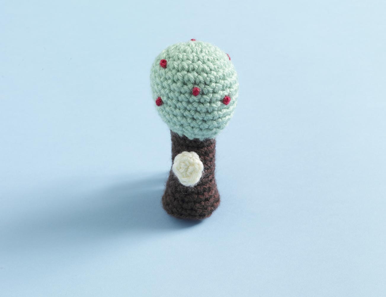 Apple Tree Toy Pattern (Crochet) – Lion Brand Yarn