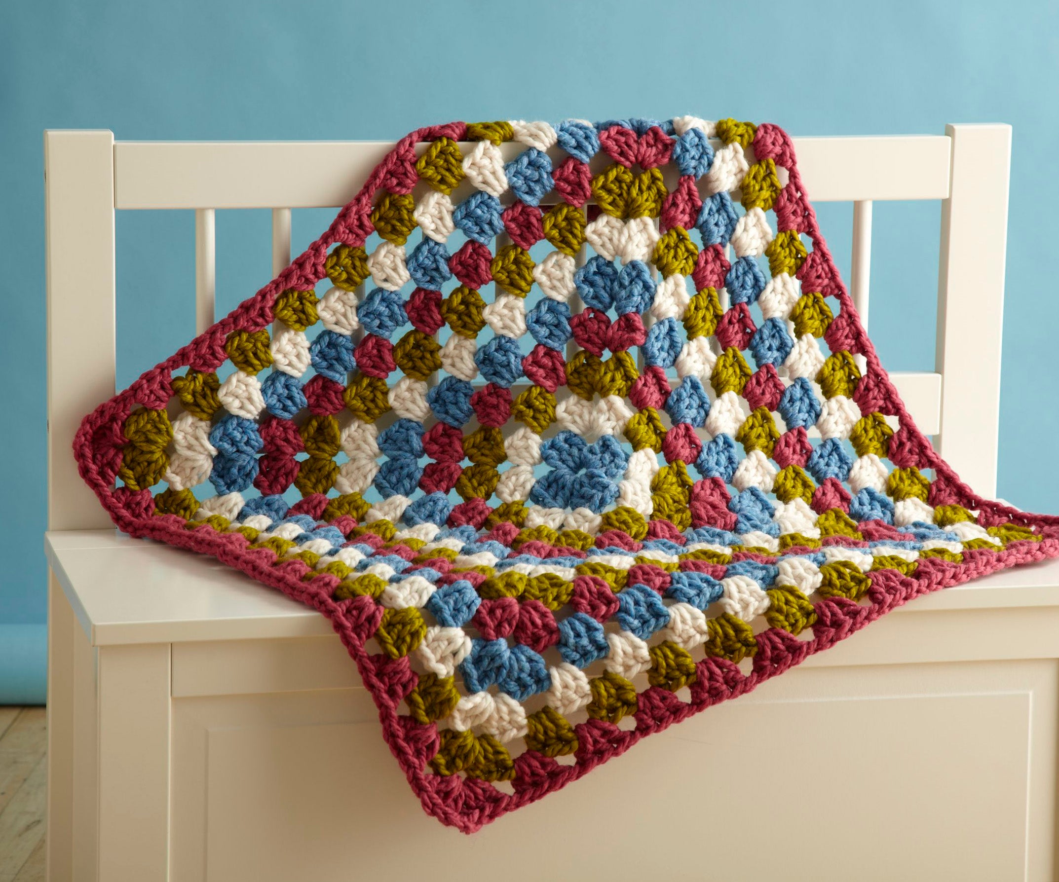 Baby Throw Pattern (Crochet) - Version 1 – Lion Brand Yarn