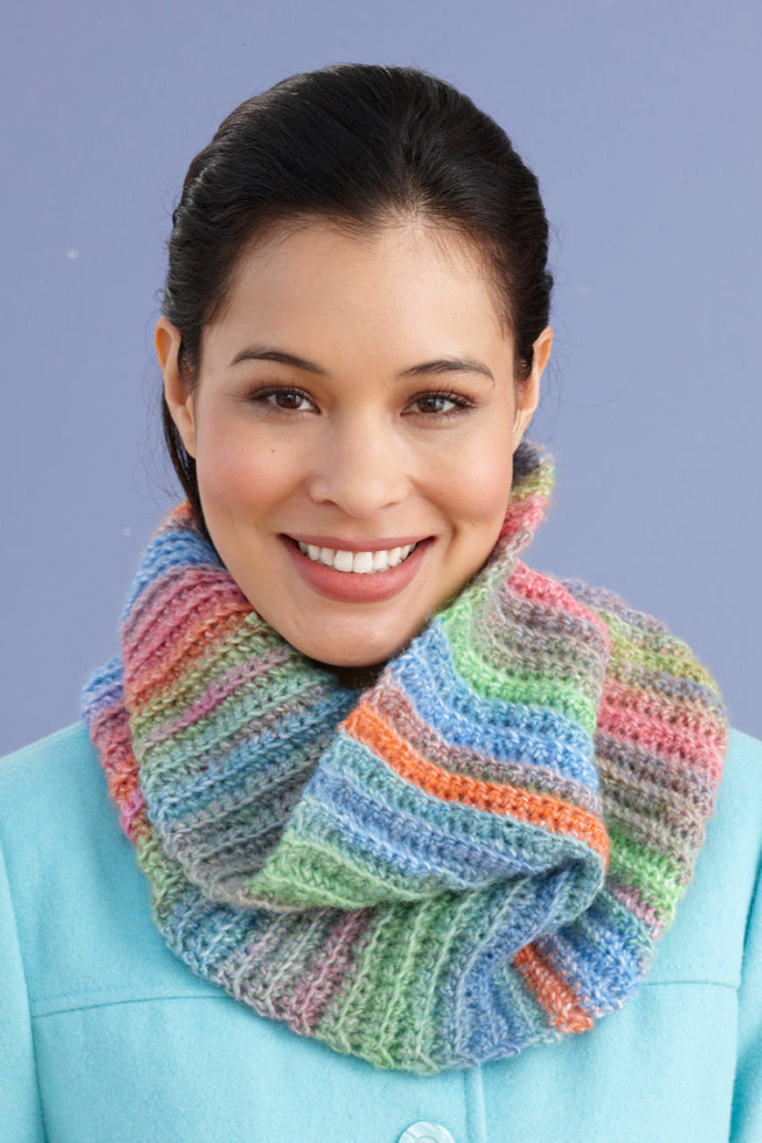 Fast and Easy Cowl (Crochet) - Version 19 – Lion Brand Yarn