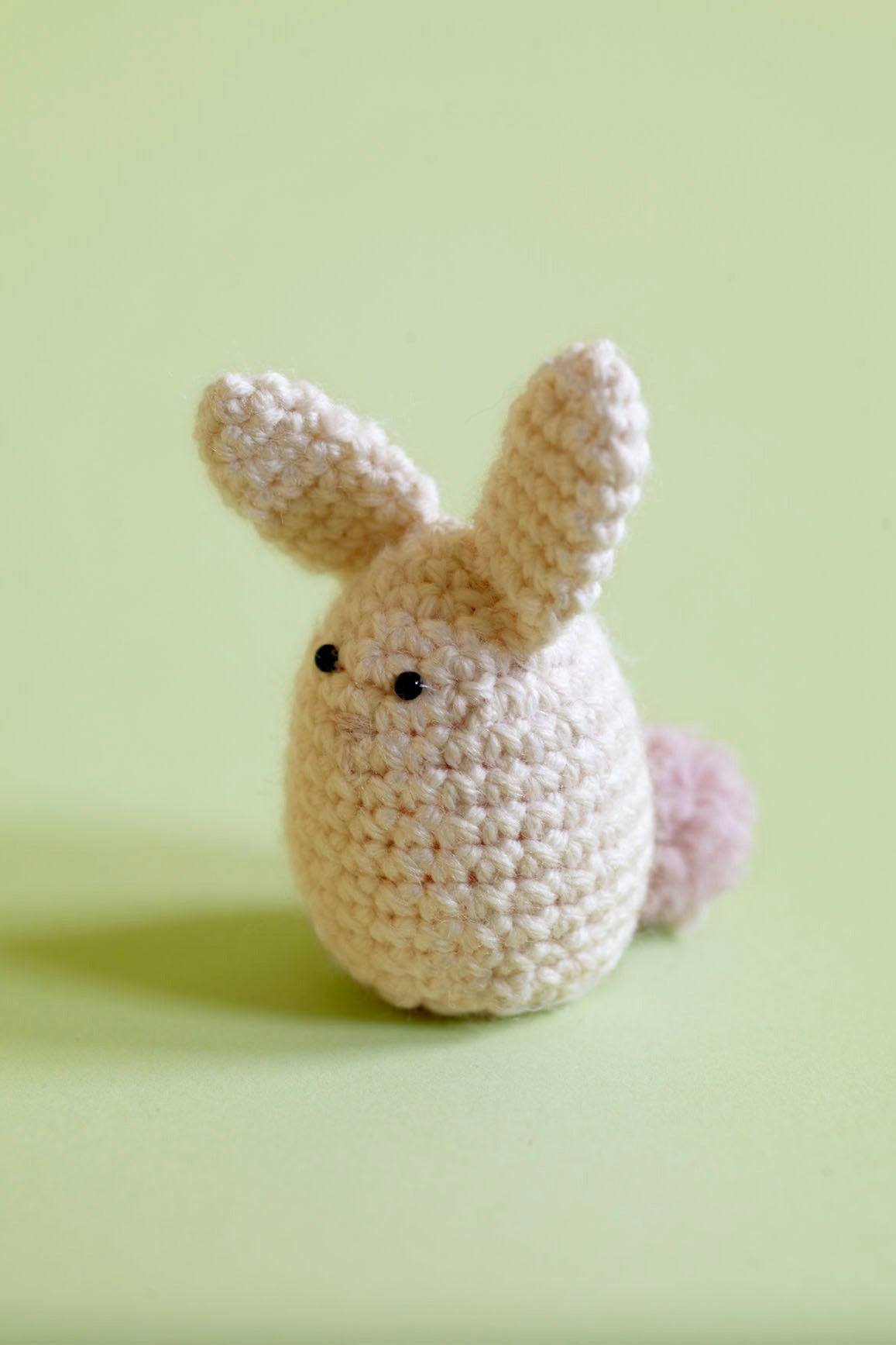 Wee Rabbit Egg Pattern (Crochet) – Lion Brand Yarn