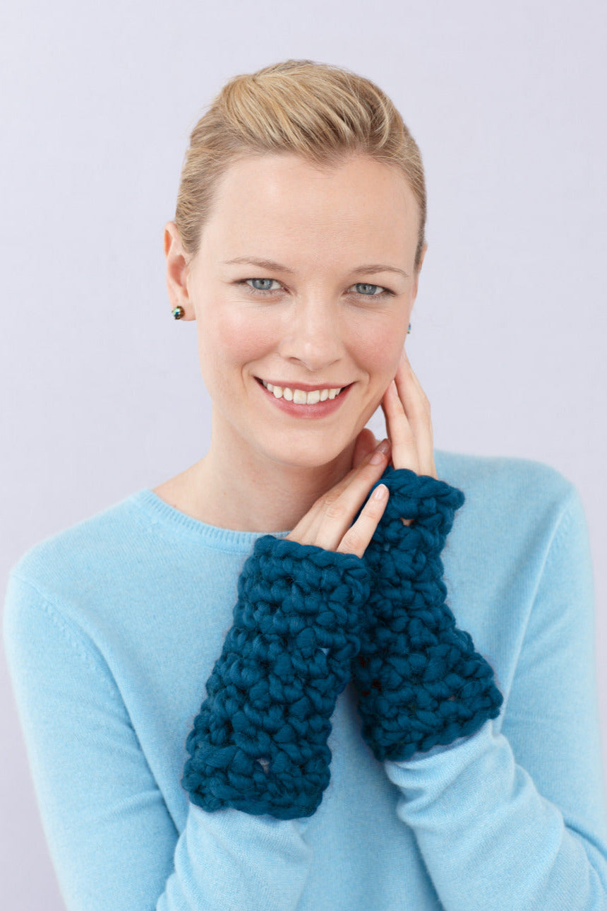 Wristers (Crochet) - Version 2 – Lion Brand Yarn
