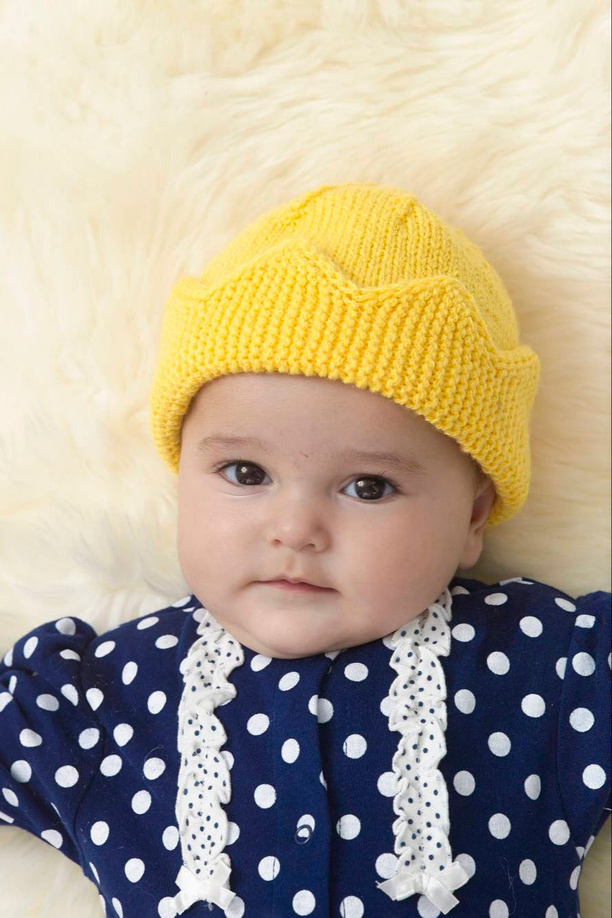 Baby Crown Hat Pattern (Knit) - Version 1 – Lion Brand Yarn