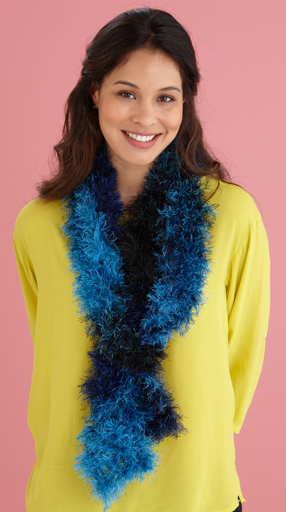 Beginner Furry Scarf Pattern (Knit) – Lion Brand Yarn