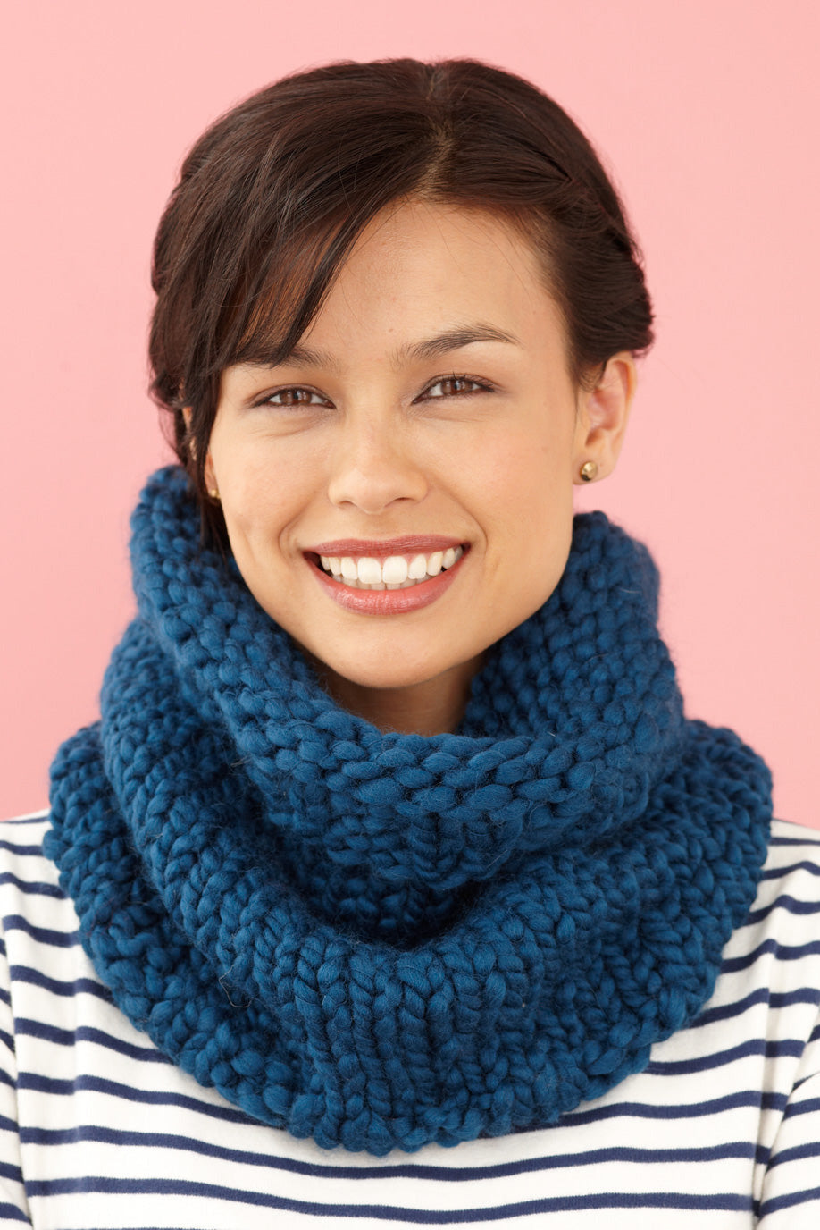 Big Cowl (Knit) – Lion Brand Yarn