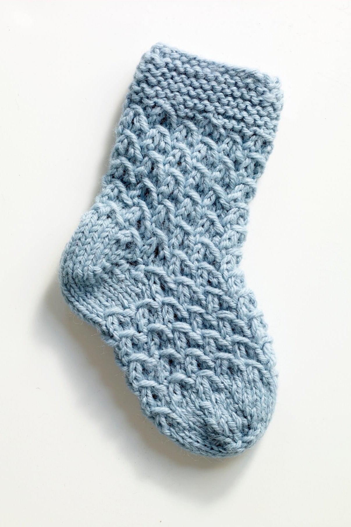 Eyelet Socks Pattern (Knit) – Lion Brand Yarn
