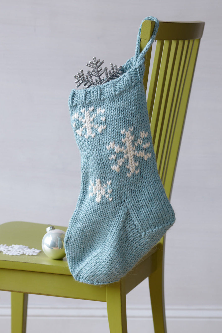 Festive Snowflake Stocking (Knit) – Lion Brand Yarn