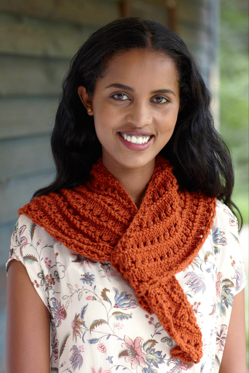 Sedona Triangle Shawl (Knit) - Version 3 – Lion Brand Yarn