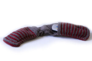 Wired Dad Remote Caddy Pattern (Knit) – Lion Brand Yarn