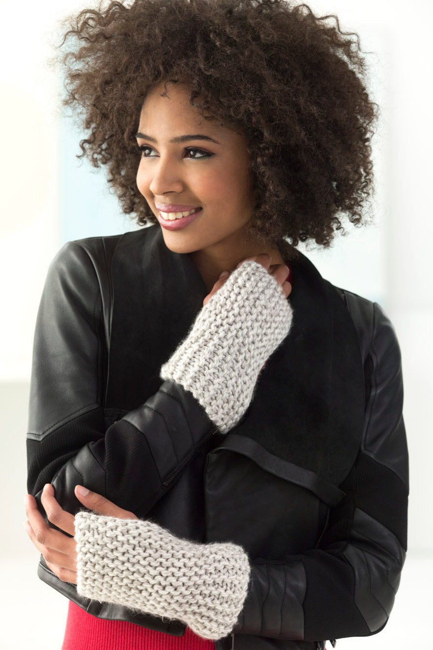 Beginner Wristers (Knit) – Lion Brand Yarn