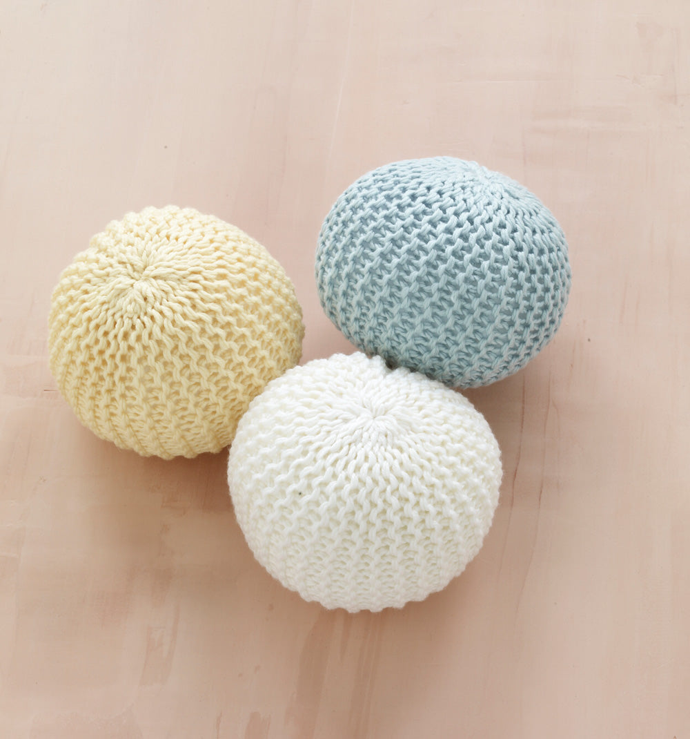 Loom Knit Playroom Balls Pattern – Lion Brand Yarn