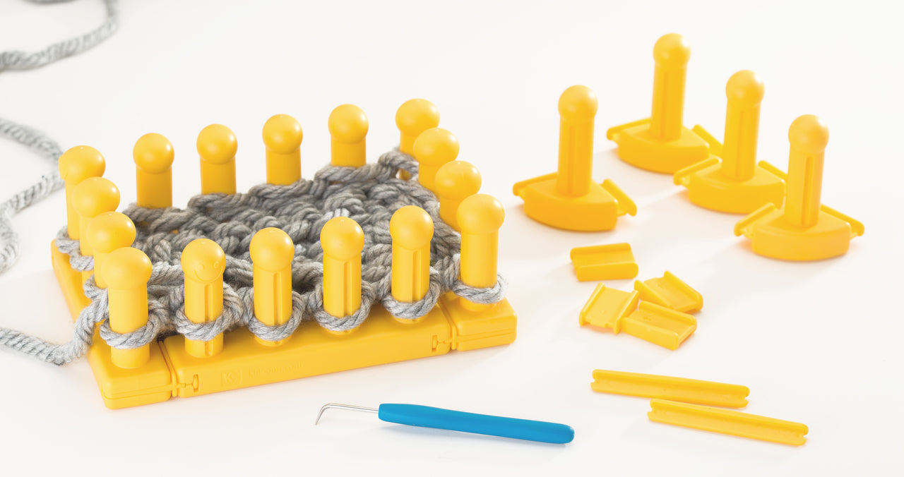Sock Loom Knitting Board – Lion Brand Yarn