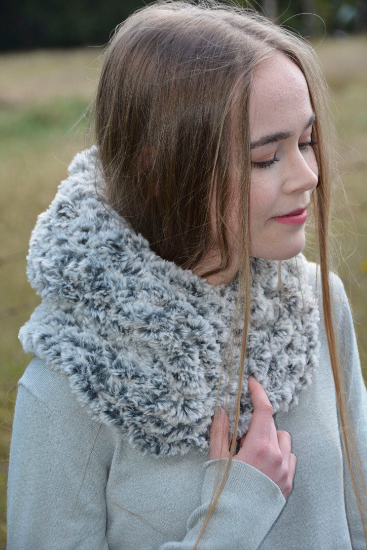 Faux Fur Hooded Cowl – Lion Brand Yarn
