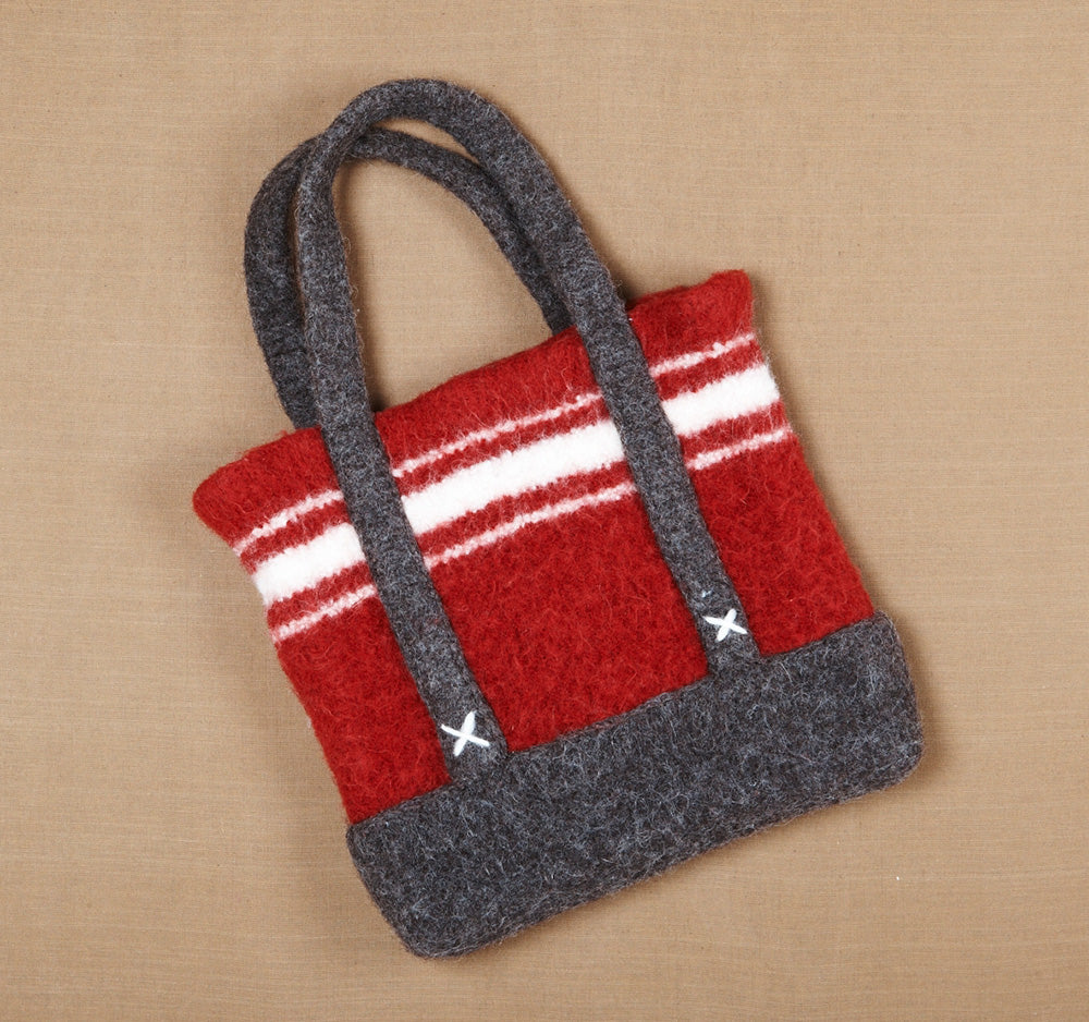 Loom Knit And Felted Bag – Lion Brand Yarn