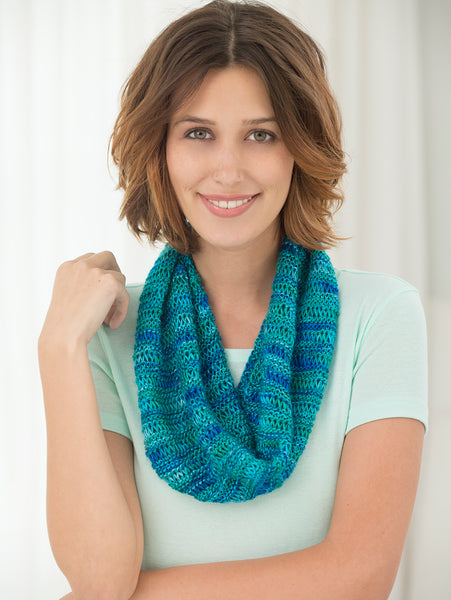 Simple Mobius Cowl (Knit) – Lion Brand Yarn