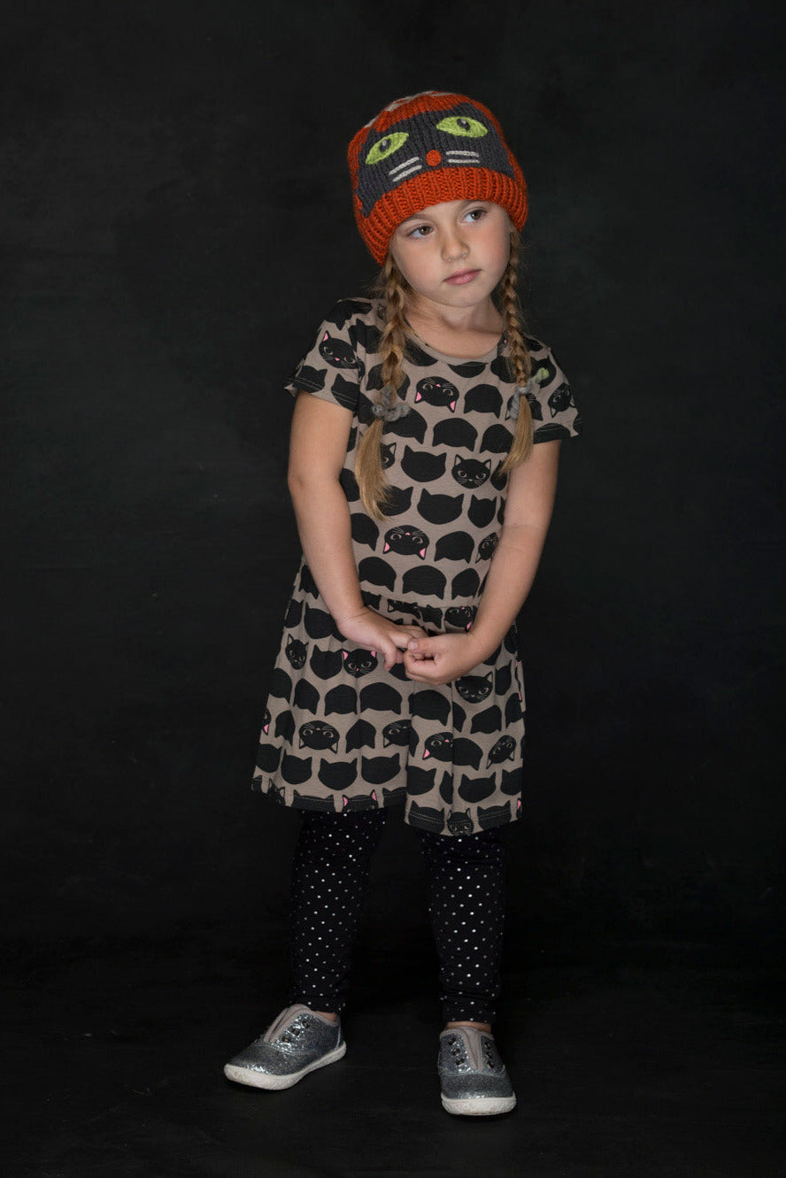 Scaredy Cat Hat (Knit) – Lion Brand Yarn