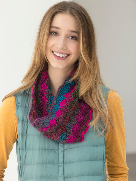 Cosmos Circle #Scarfie (Crochet) – Lion Brand Yarn