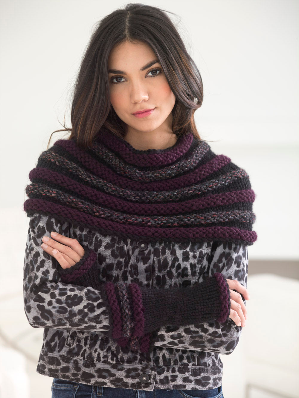 Rings Of Saturn Cowl And Wristers (Knit) – Lion Brand Yarn