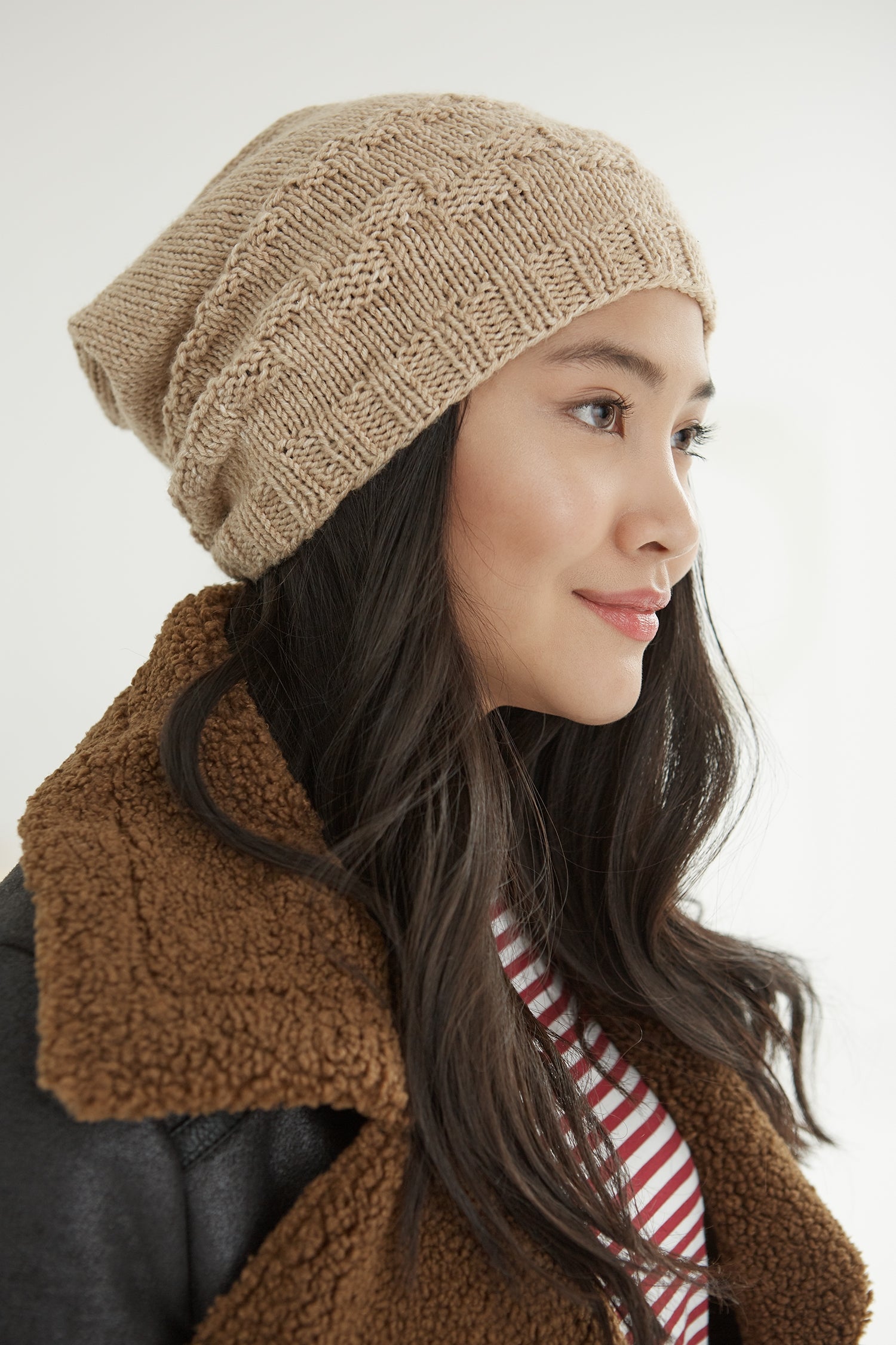 Checkmate Slouch Hat (Knit) - Version 2 – Lion Brand Yarn