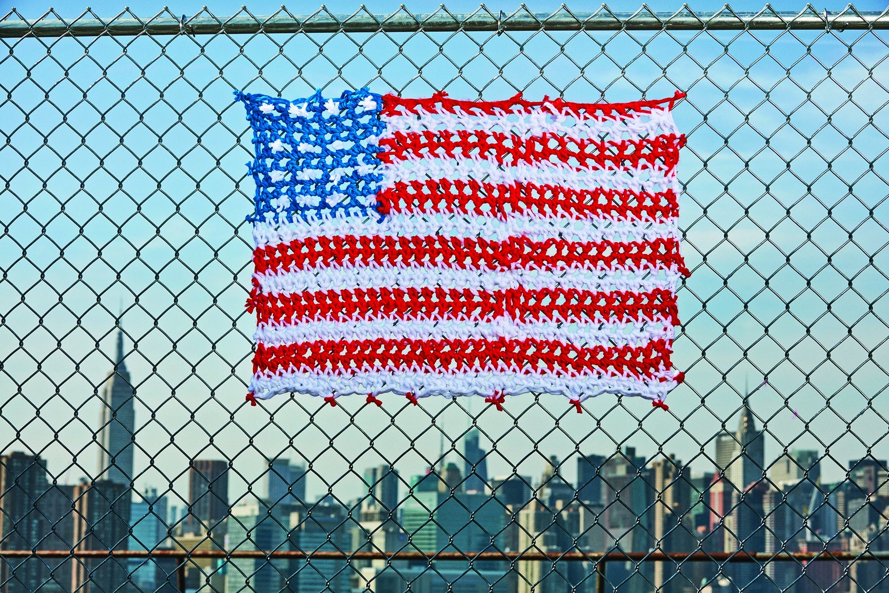 London Kaye Flag (Crochet) – Lion Brand Yarn