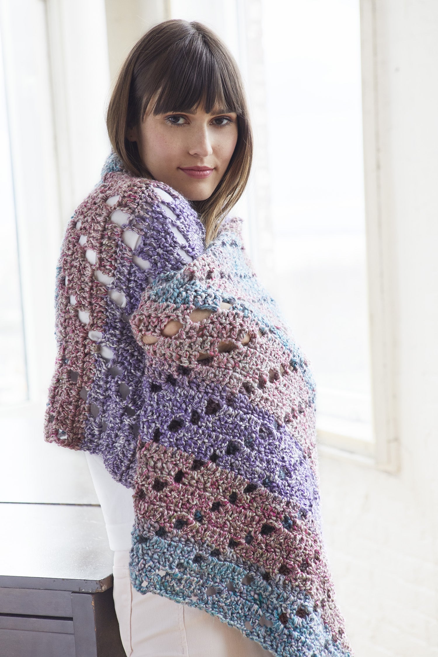 Diagonal Eyelet Shawl (Crochet) – Lion Brand Yarn