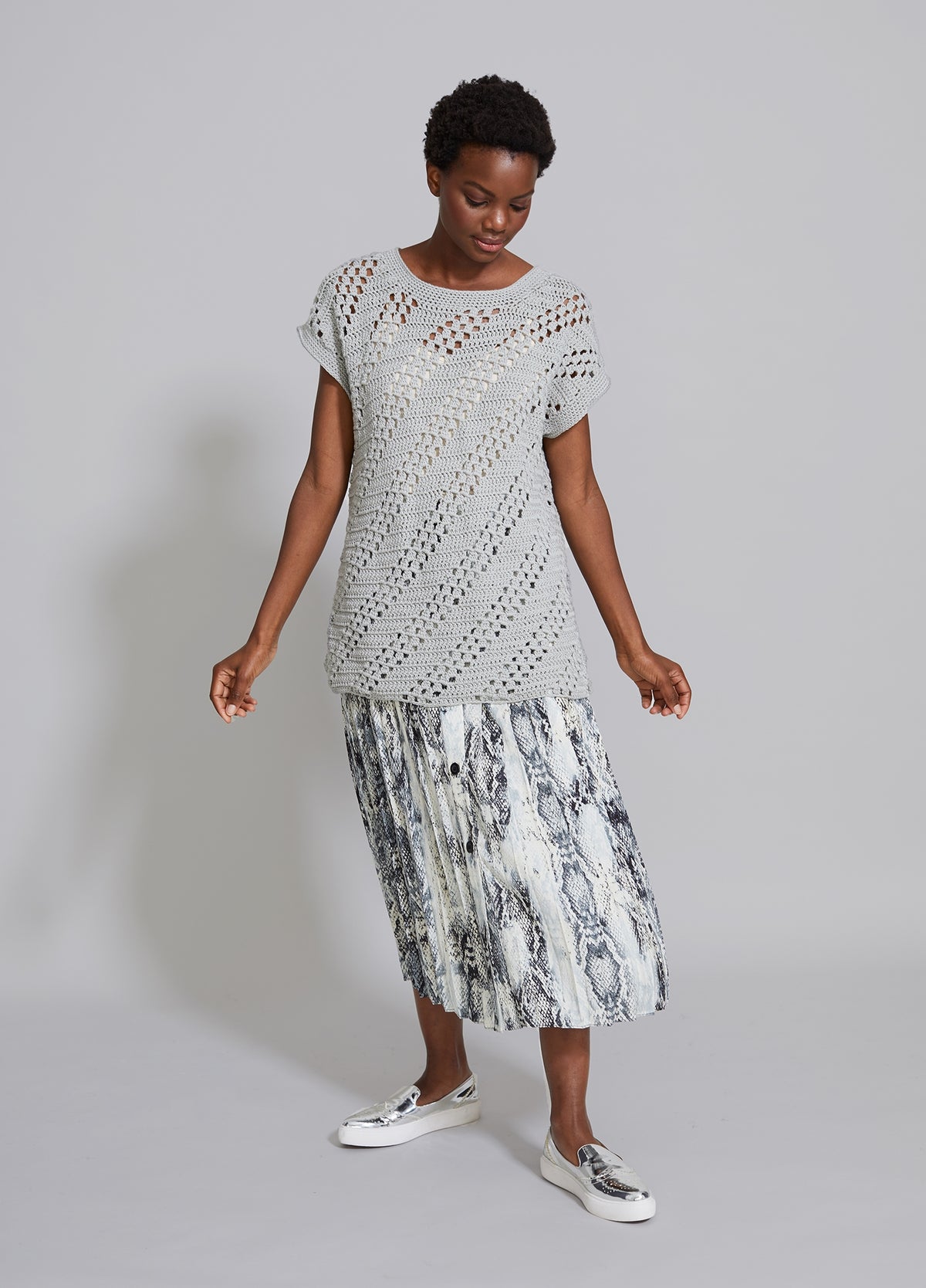 Diagonal Eyelet Top (Crochet) – Lion Brand Yarn