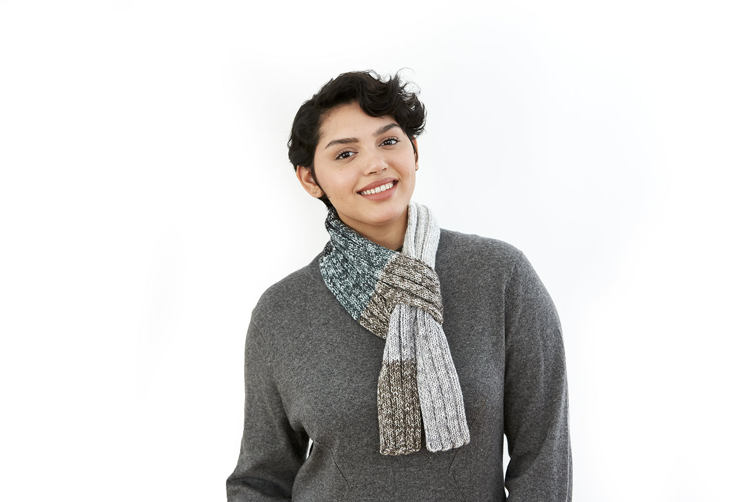 Gradient Keyhole Scarf (Knit) – Lion Brand Yarn